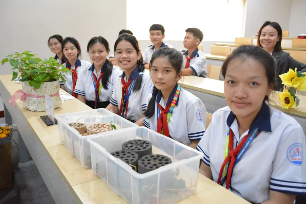 Chung kết SSC 2025: Gieo mầm sáng kiến xanh trong cộng đồng học sinh ...